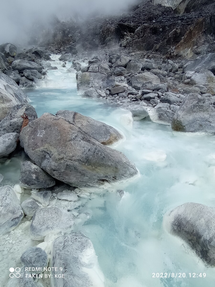 Pendakian Kawah Ratu Gunung Salak via Pasir Reungit